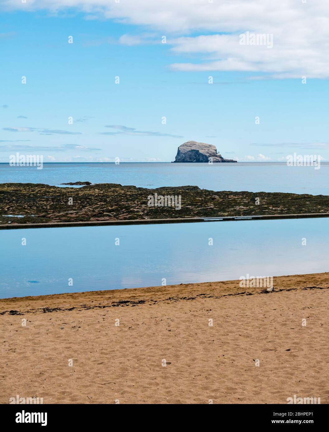 Tidal beaches hi-res stock photography and images - Alamy