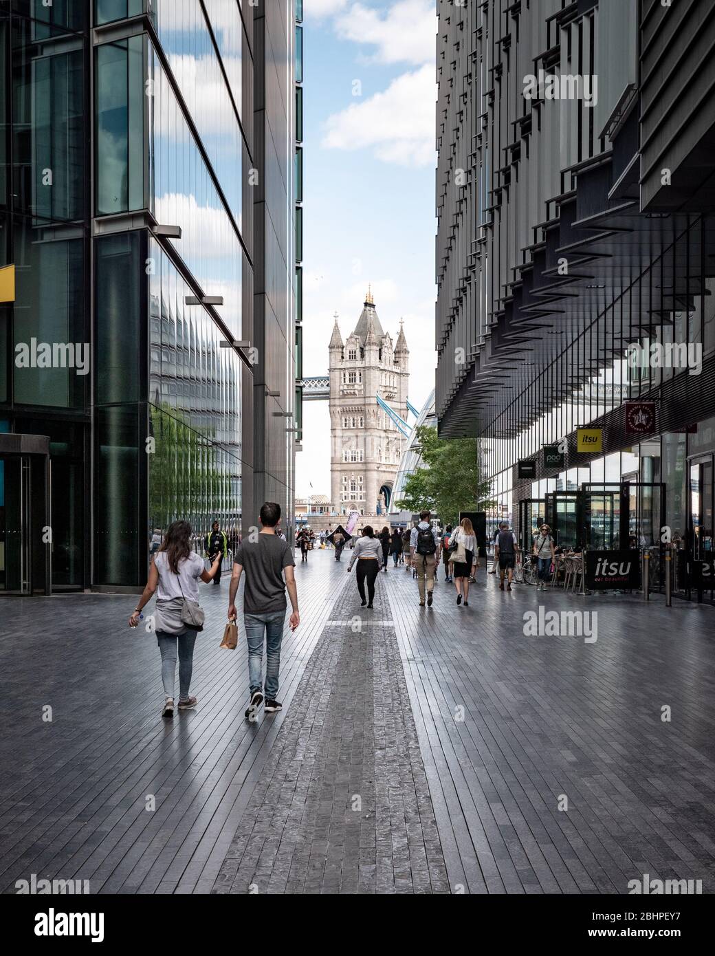 More London Riverside, England. Tourists and office workers at the new ...