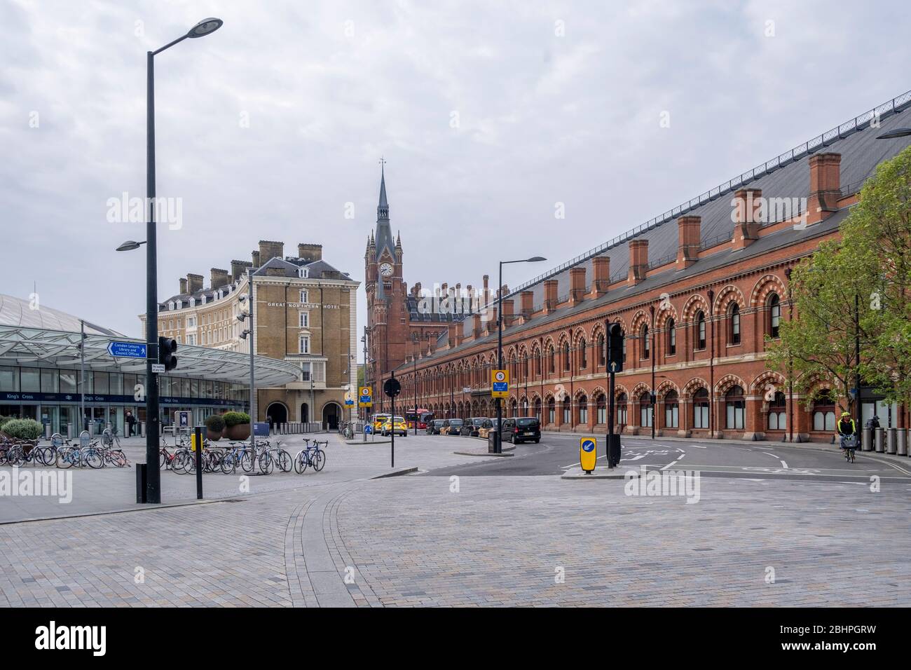 London lockdown: Pancras road empty of commuters and cars normally ...