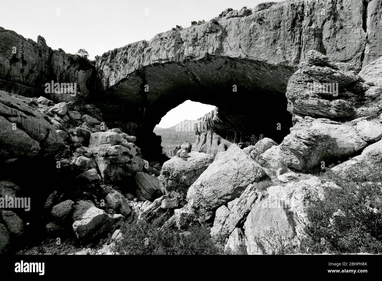 Natural stone bridges hi-res stock photography and images - Alamy
