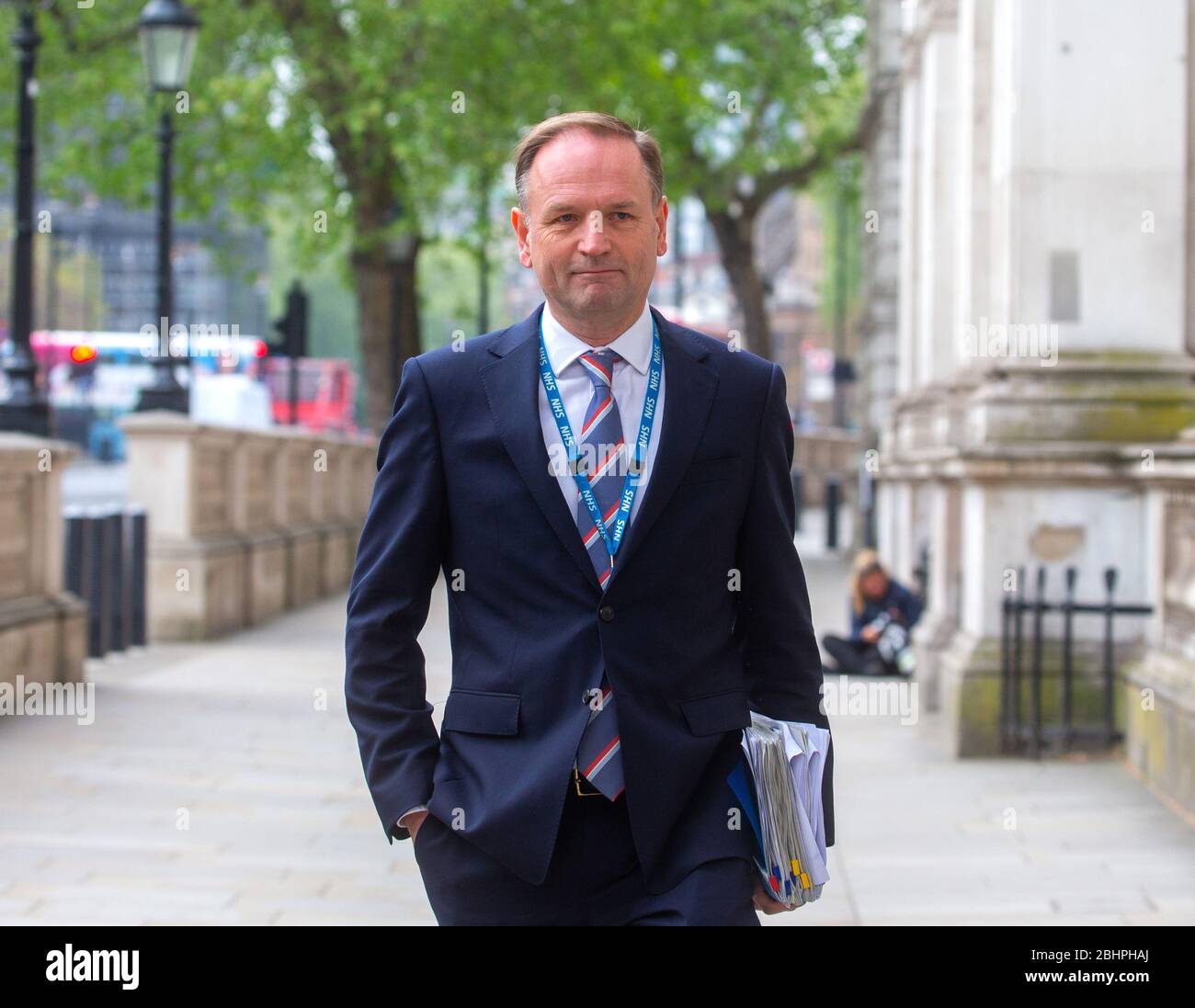Sir simon stevens nhs pandemic hi-res stock photography and images - Alamy