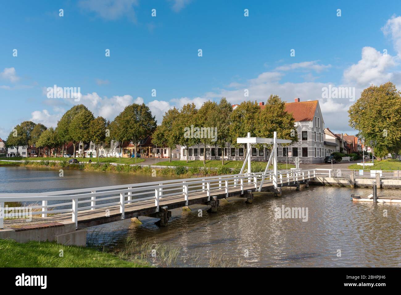 Bascule footbridge hi-res stock photography and images - Alamy