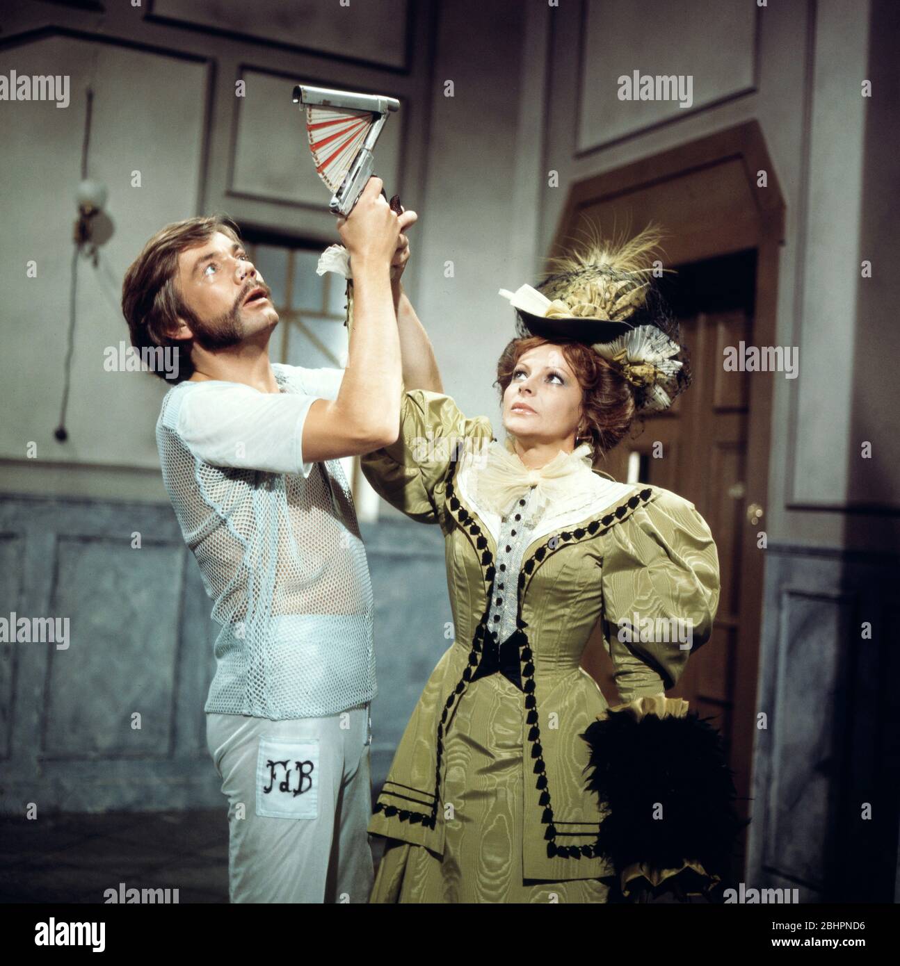 Hand attrappe hi-res stock photography and images - Alamy