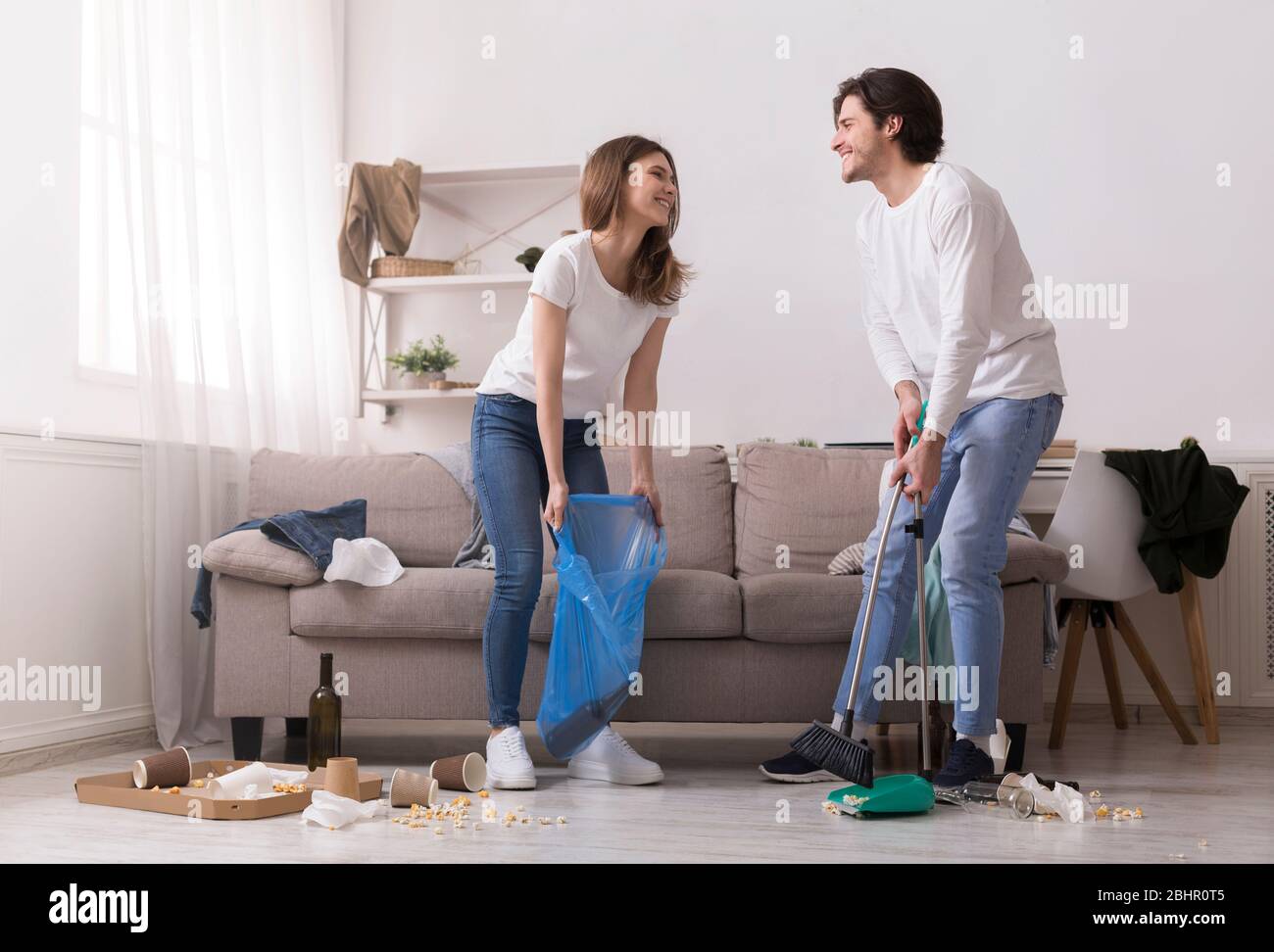 After party mess hi-res stock photography and images - Alamy