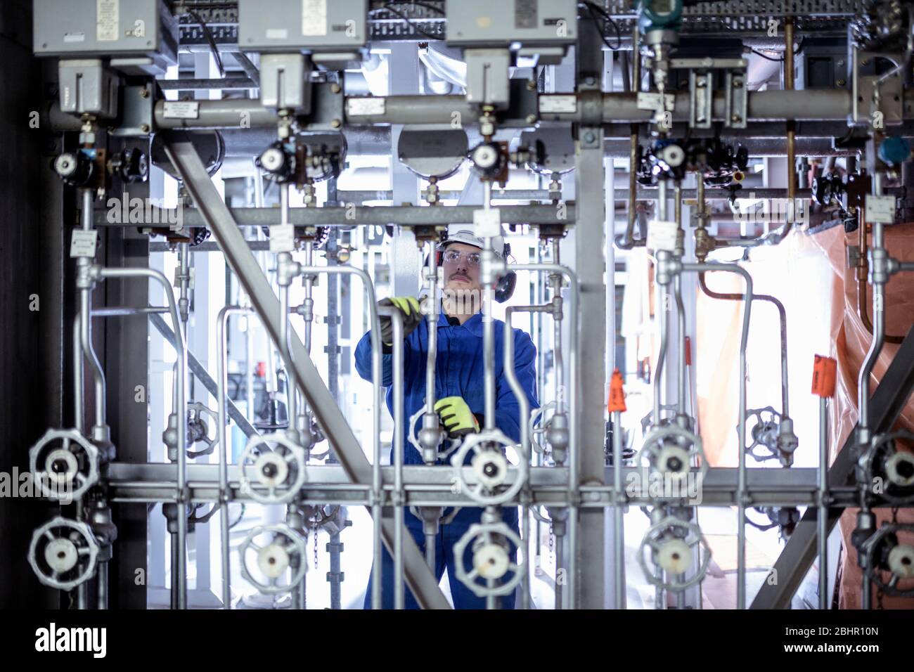 Nuclear Power Plant Engineer High Resolution Stock Photography and ...