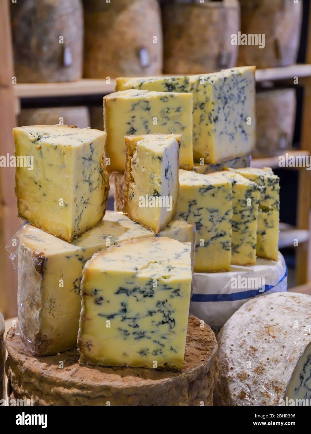 English cheddar cows milk cheese hi-res stock photography and images ...