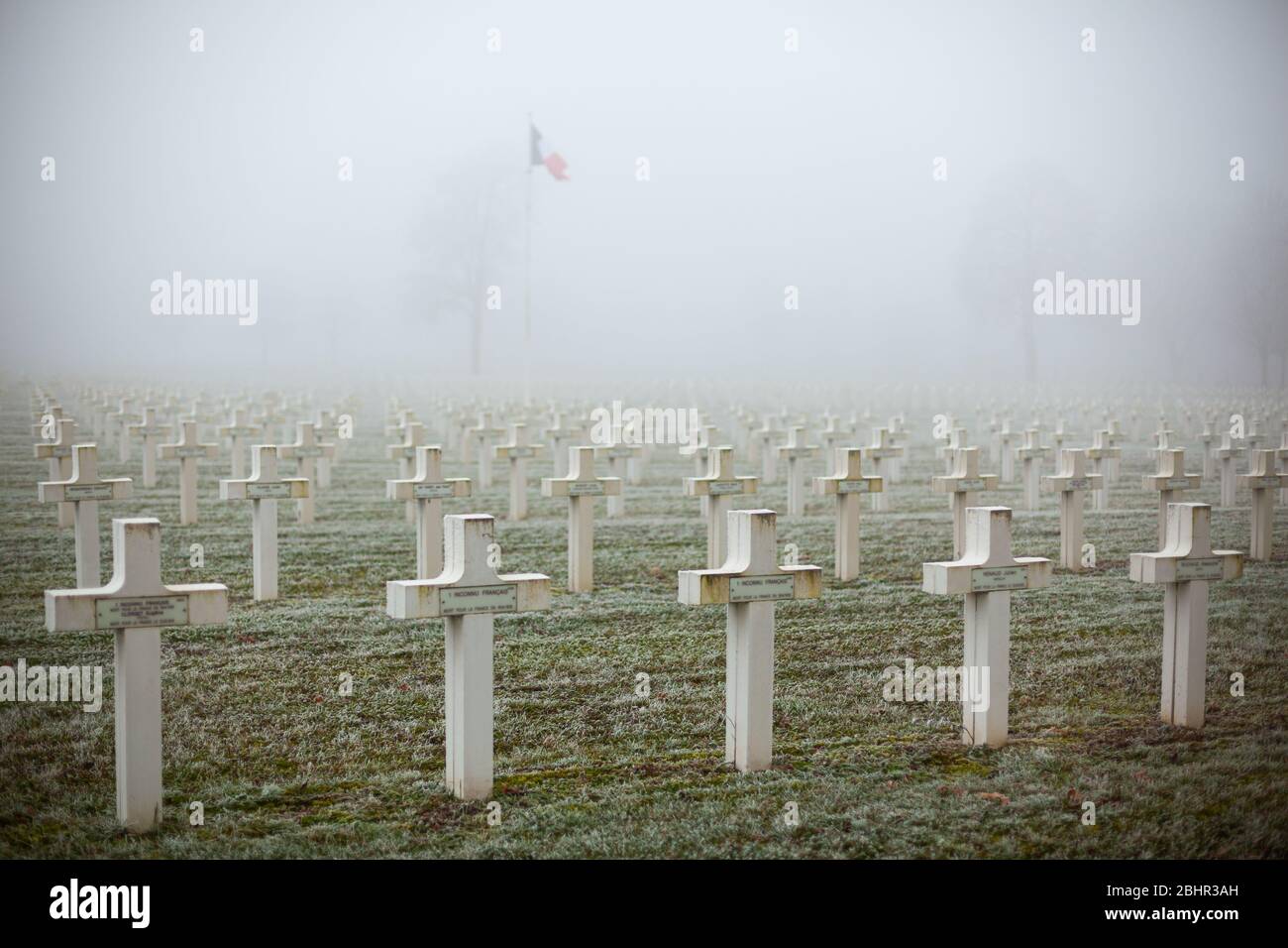 Rows of WWI graves in France Stock Photo - Alamy