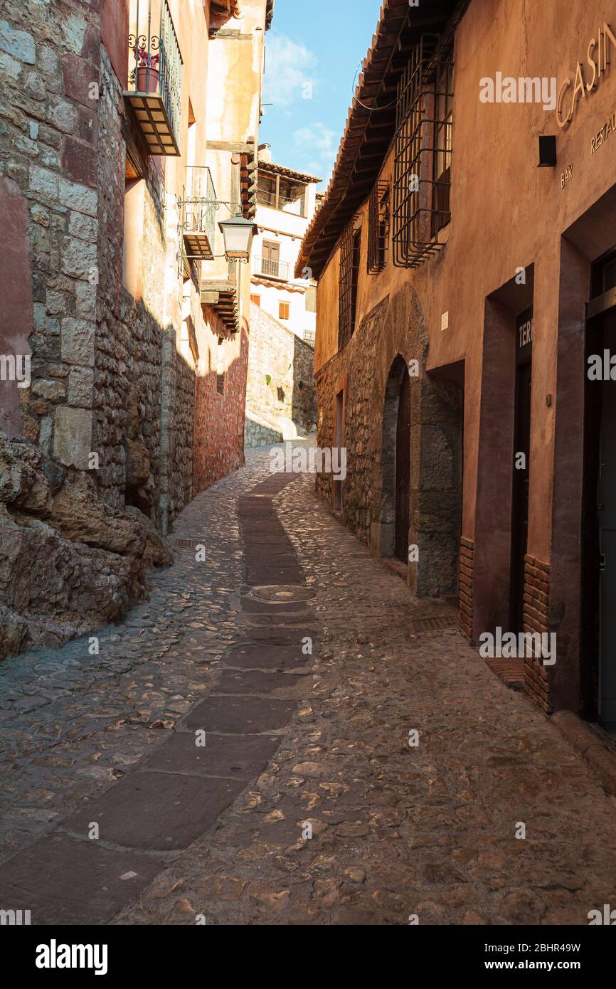 The back streets and alleys of Albarracin, Spain Stock Photo - Alamy
