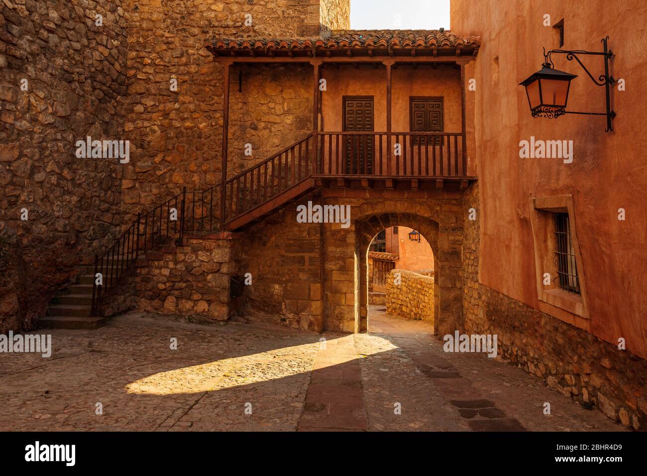 Empty courtyard hi-res stock photography and images - Alamy
