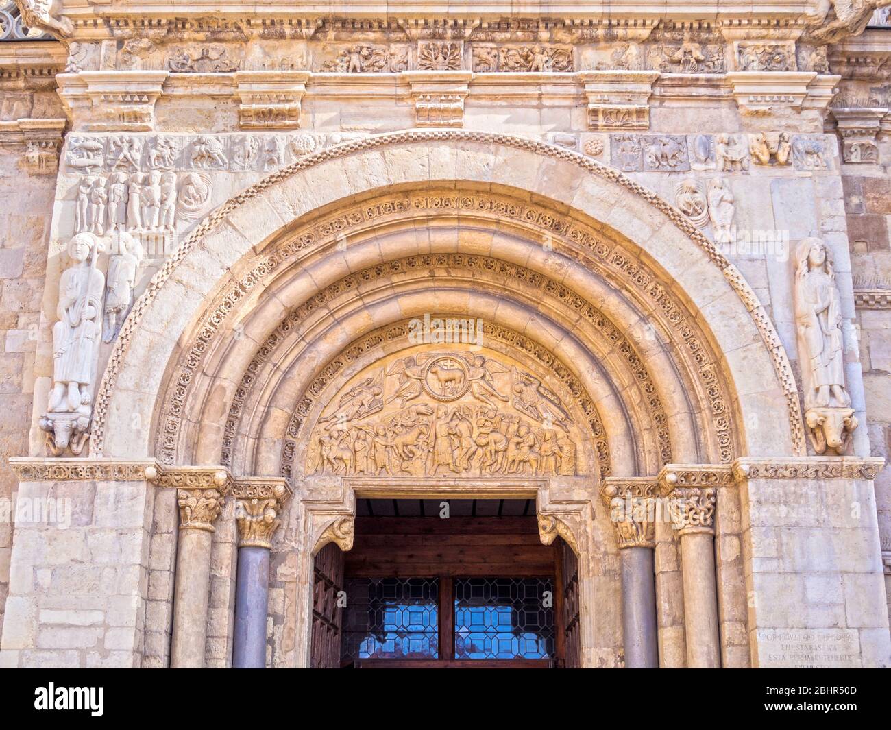 Basílica de San Isidoro. León. Castilla León. España Stock Photo - Alamy