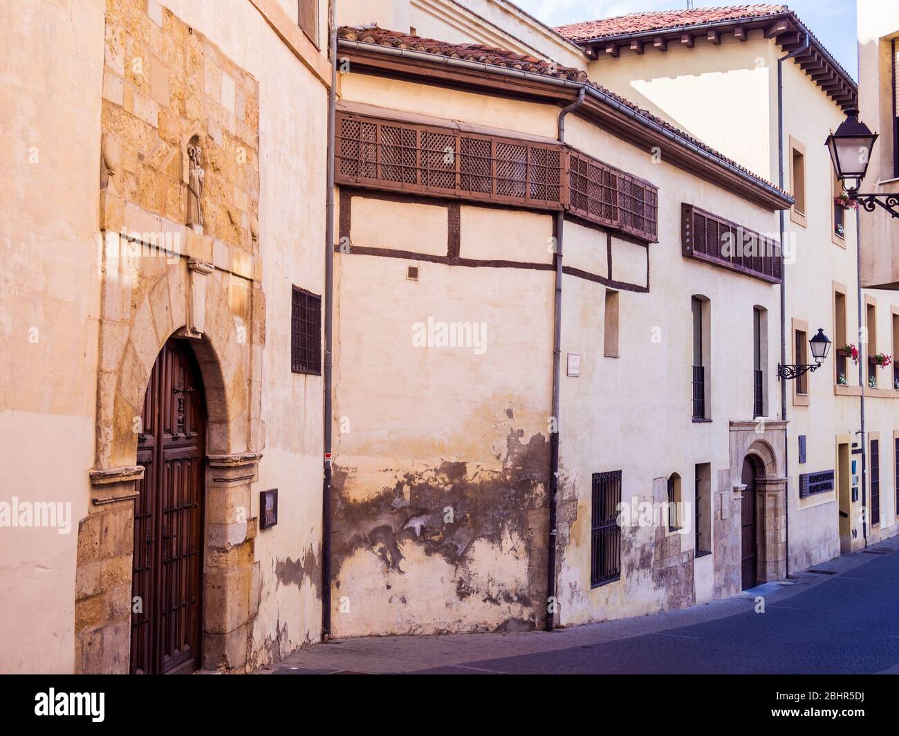 Monasterio de Santa María de Carbajal. León. Castilla León. España ...