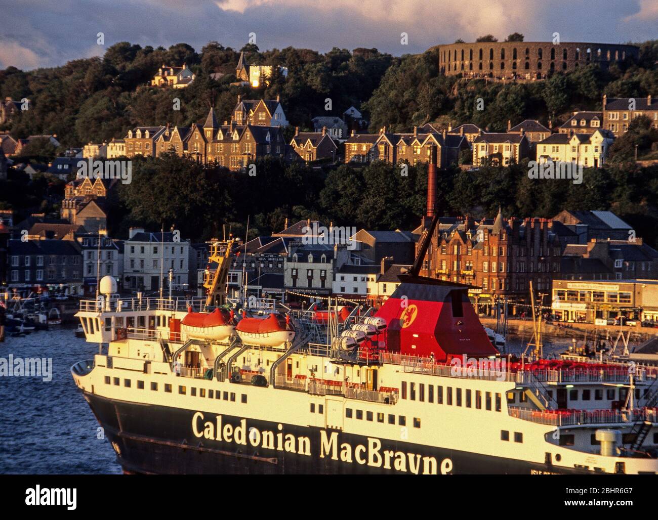 Calmac ferry mv isle of mull hi-res stock photography and images - Alamy