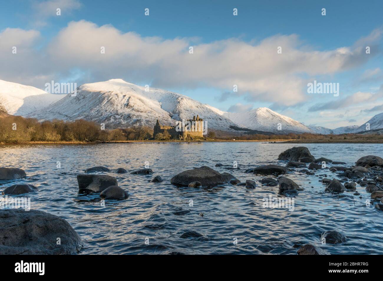 Loch Awe Castle High Resolution Stock Photography and Images - Alamy