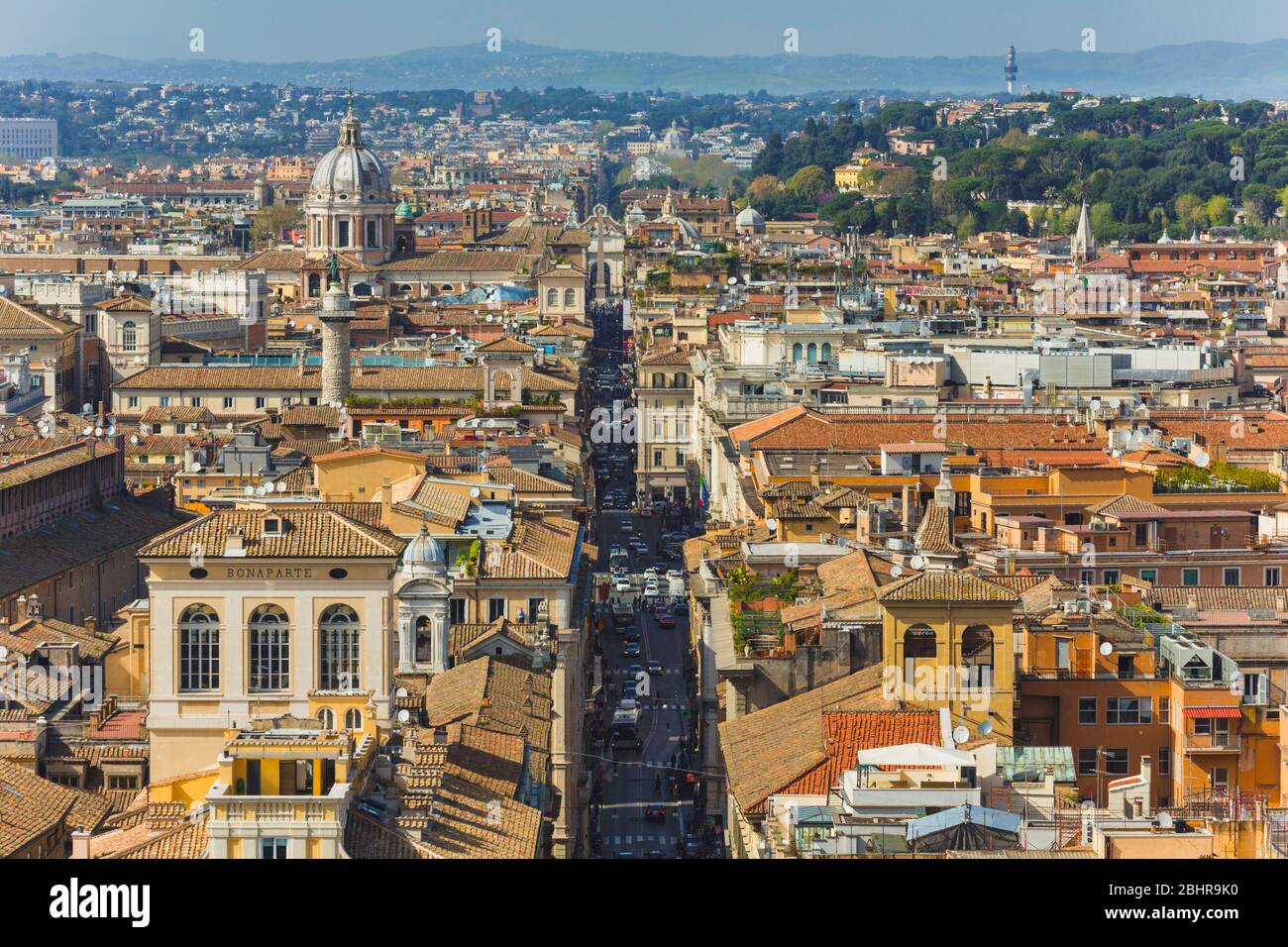 Street view rome italy hi-res stock photography and images - Alamy