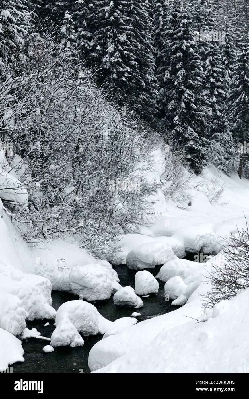 Majestic alps river hi-res stock photography and images - Alamy