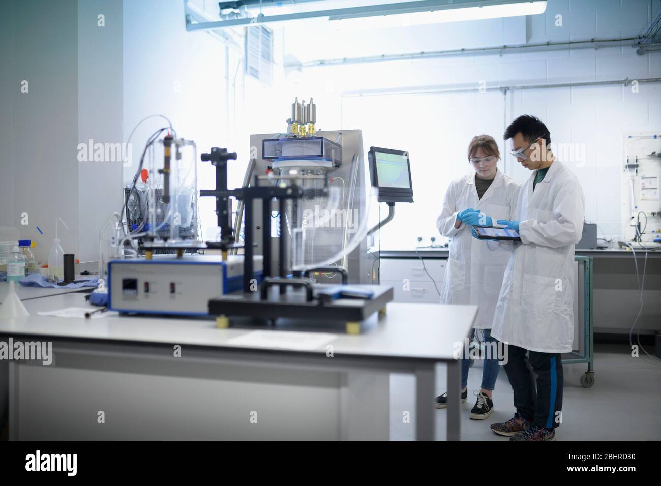 Computer lab students monitor hi-res stock photography and images - Alamy