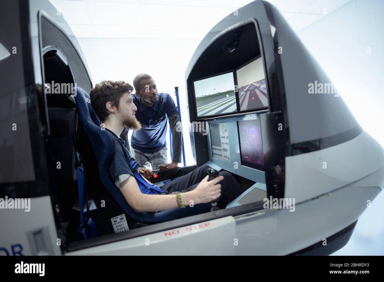 Simulator and university hi-res stock photography and images - Alamy