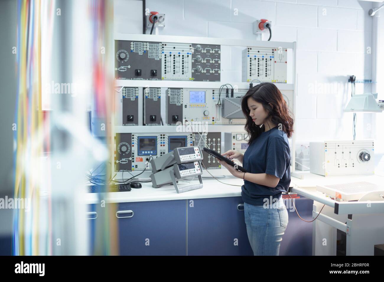 Digital facility hi-res stock photography and images - Alamy