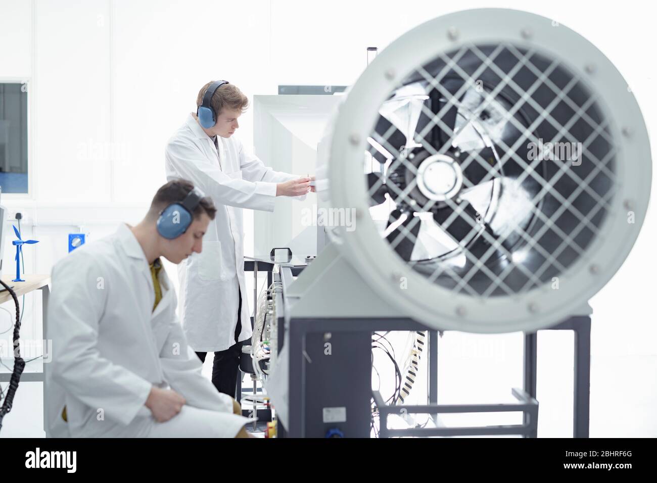 The wind tunnel hi-res stock photography and images - Alamy