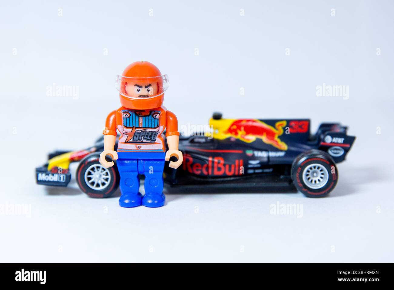 Bburago Red Bull Racing RB13 1:43 model Formula One car. Max Verstappen ...