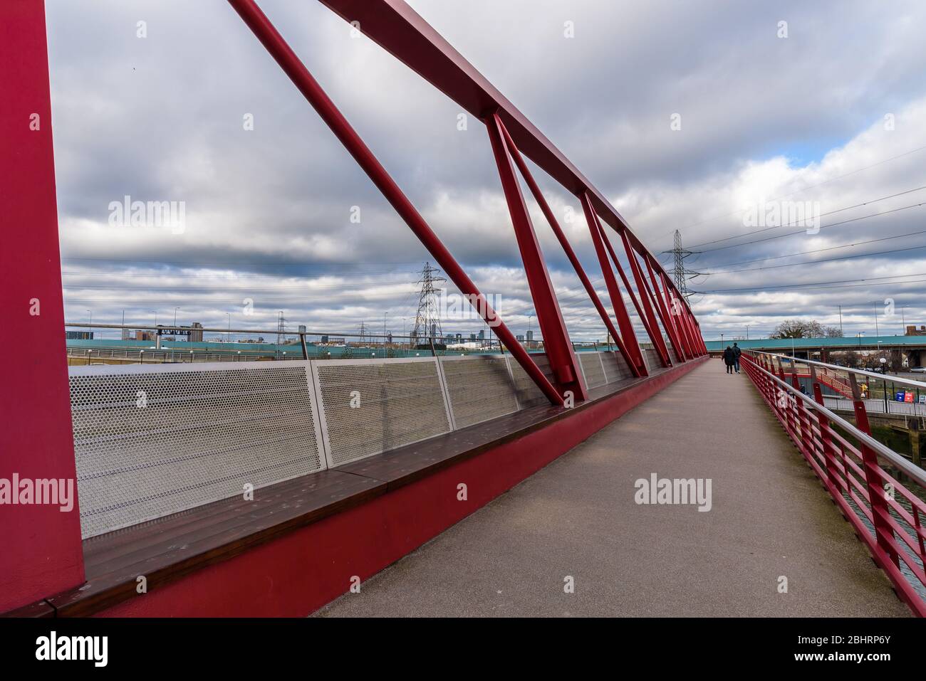 London city island bridge hi-res stock photography and images - Alamy