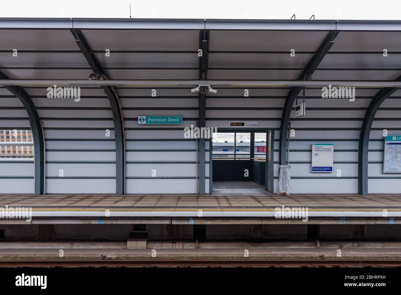 London, England. Pontoon Dock Station, DLR line Stock Photo - Alamy