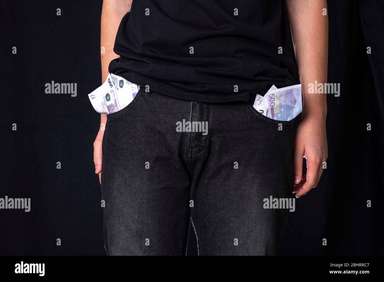 Man shows empty pocket no hi-res stock photography and images - Alamy