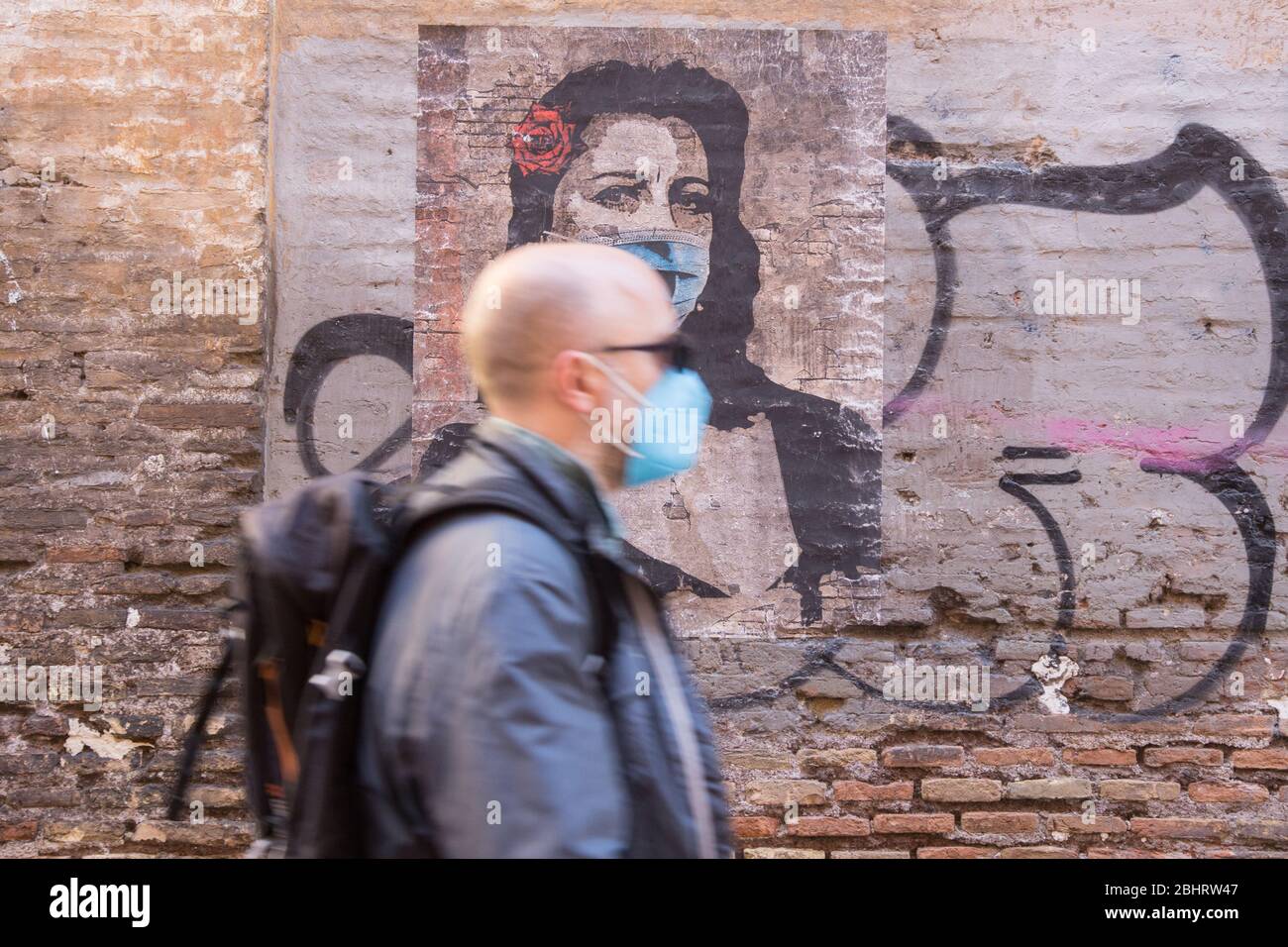 Roma, Italy. 27th Apr, 2020. On Saturday 25 April in Vicolo di Santa ...