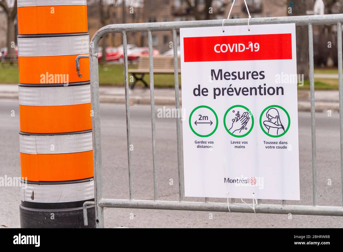 Montreal, CA - 27 April 2020: Covid-19 Safety guideline french sign on ...