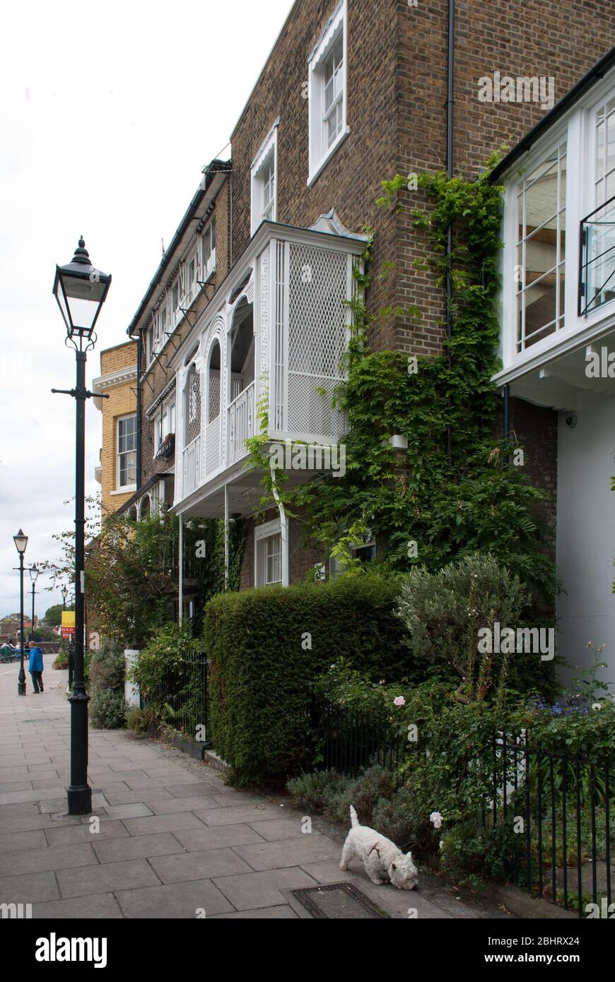 Georgian Architecture Balcony White Ornate Intricate Decorative Veranda ...