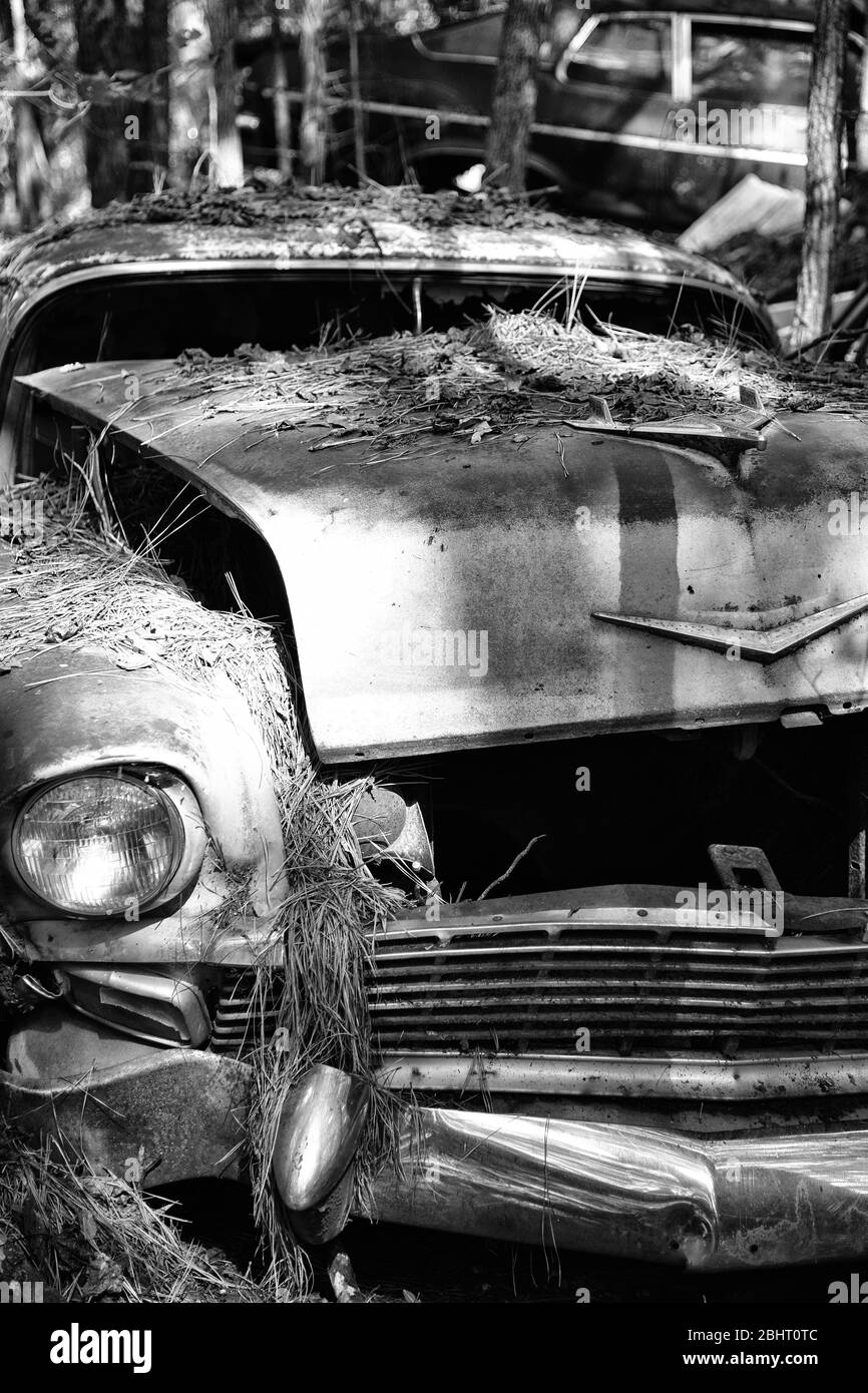 Rusty old car fender hi-res stock photography and images - Alamy