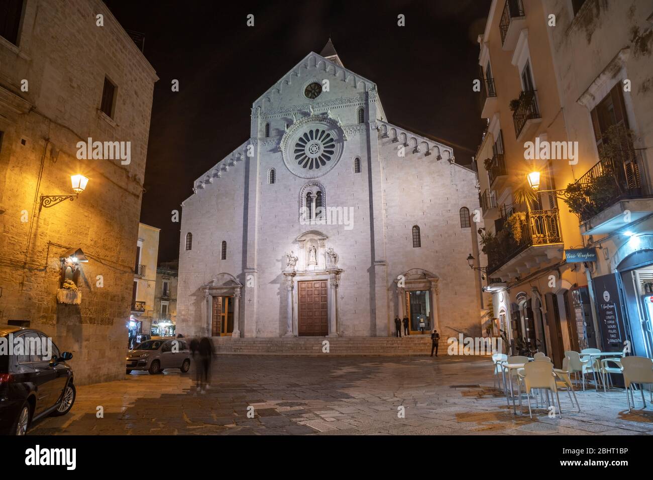 Bari, Italy - 06 November, 2019: Famous Saint Nicholas church in Bari ...