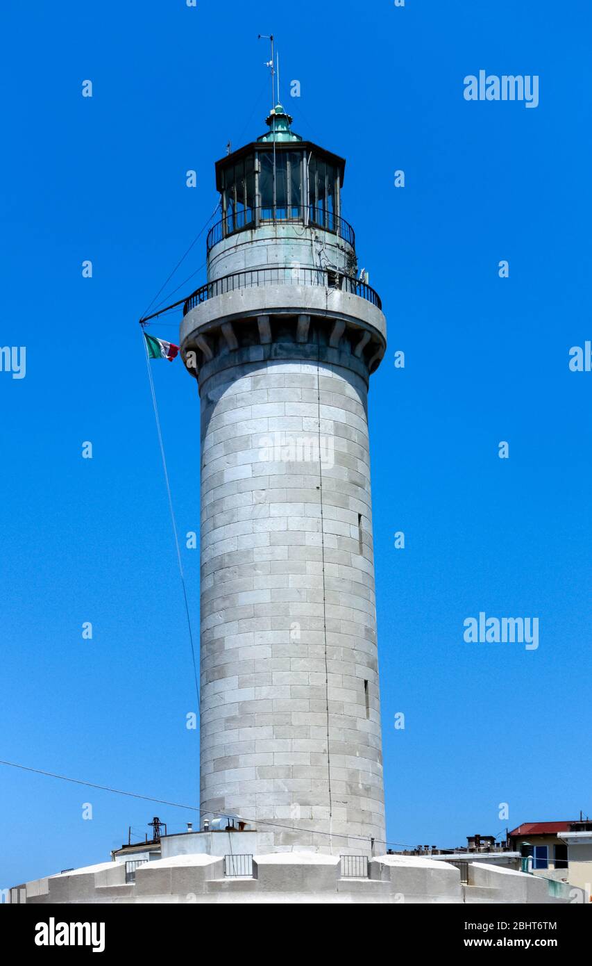 Lanterna blu hi-res stock photography and images - Alamy