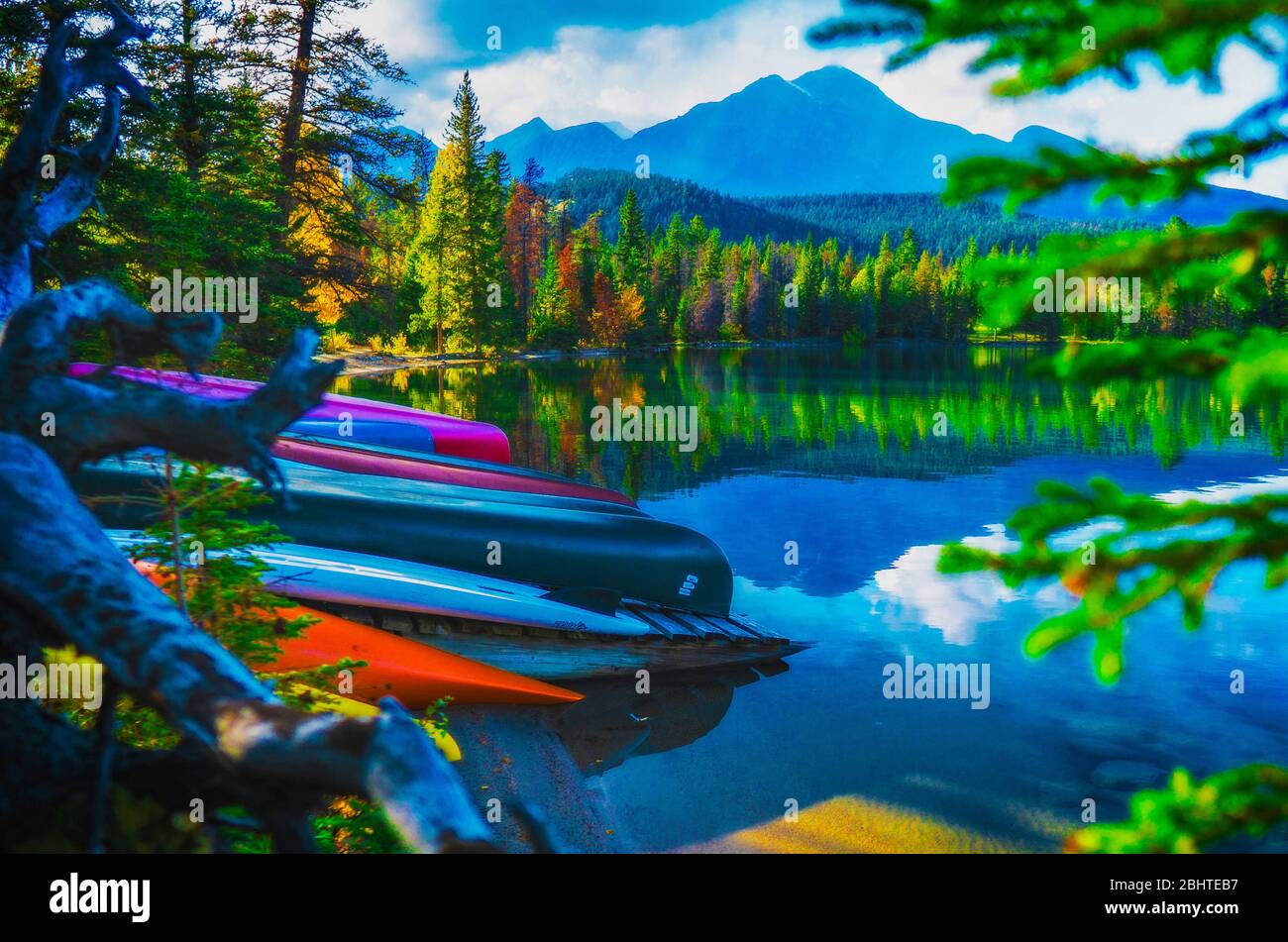 Picture perfect mountain lake summer vacation destination Stock Photo ...