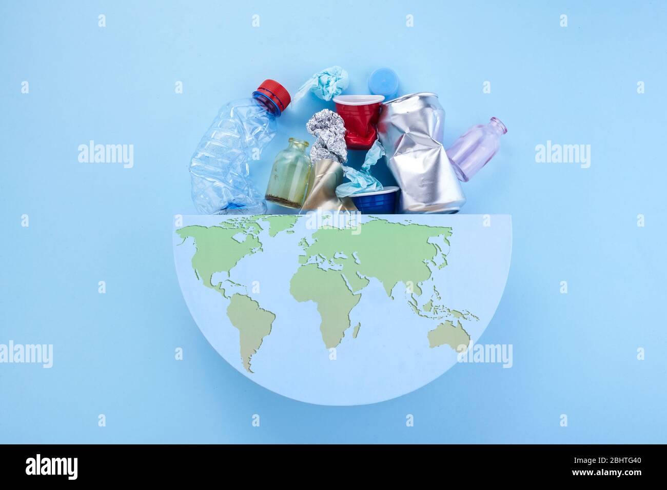 Planet recycle garbage hi-res stock photography and images - Alamy