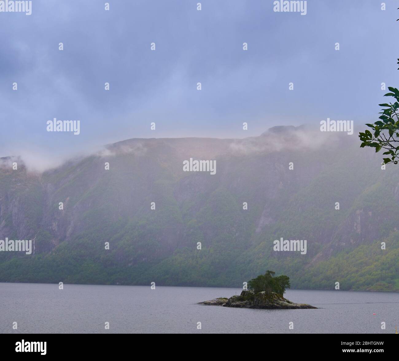 Island natural weather hi-res stock photography and images - Alamy