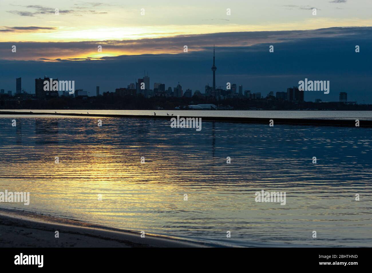 Toronto cityscape stunning hi-res stock photography and images - Alamy