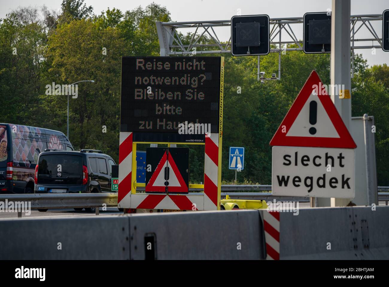 German-Dutch border near Emmerich-Elten, highway A3, signal board asks ...