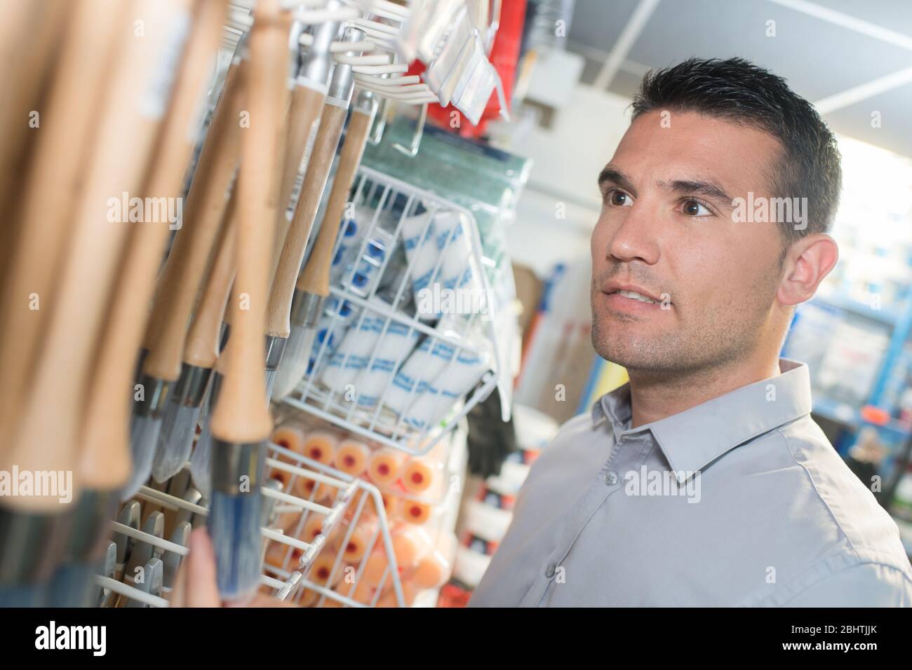 Choosing tools hi-res stock photography and images - Alamy