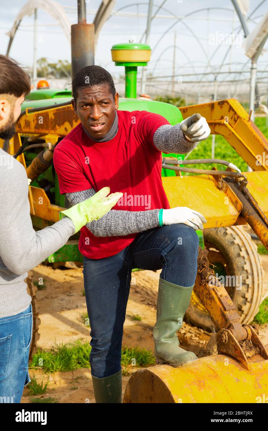 Angry farmers meeting hi-res stock photography and images - Alamy