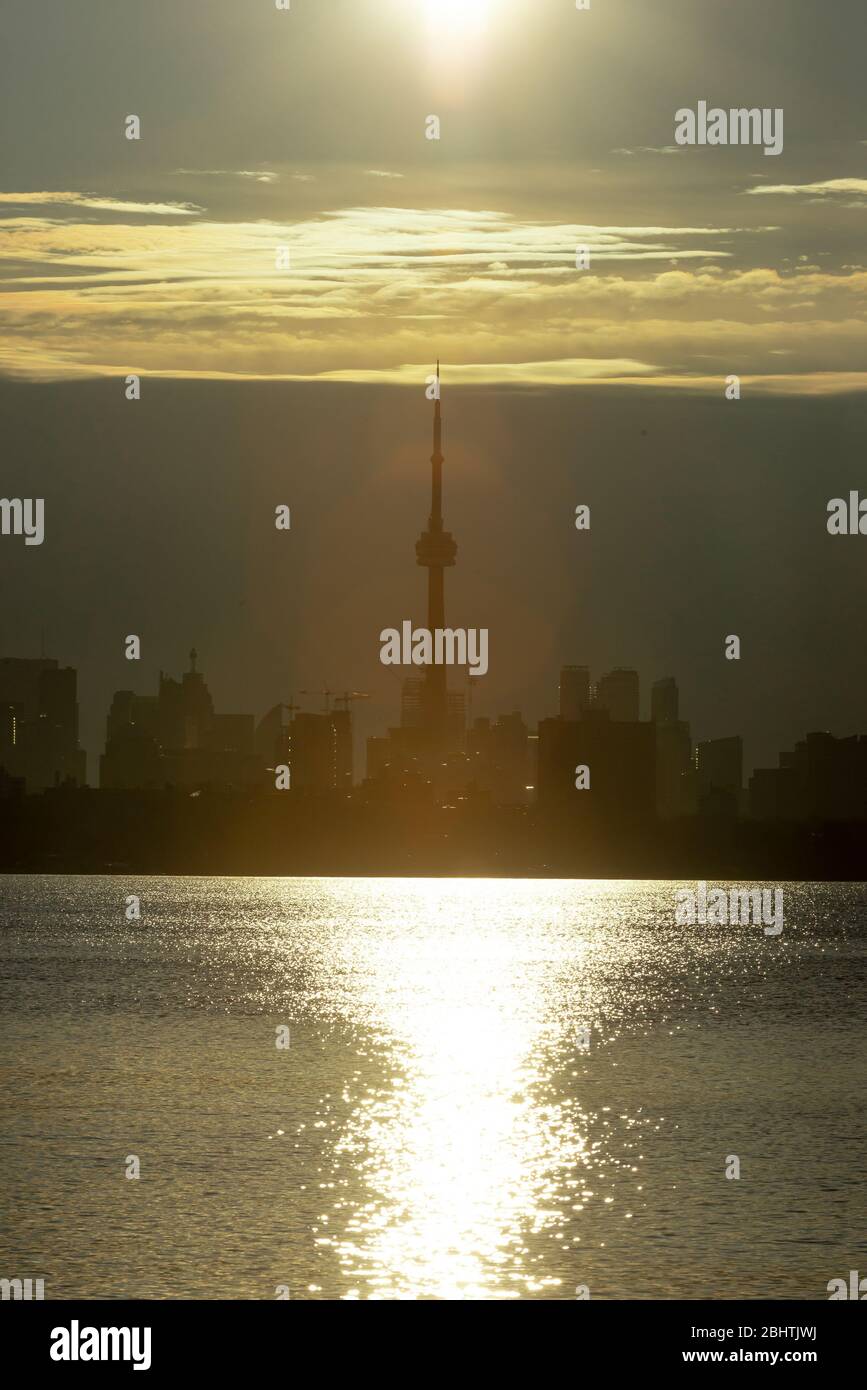 Toronto cityscape stunning hi-res stock photography and images - Alamy