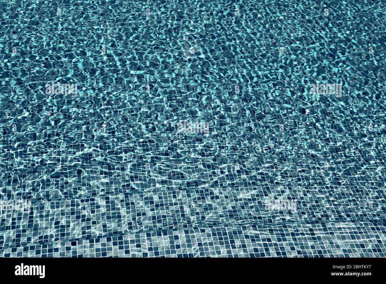 The background ripples the water on the surface of the pool Horizon ...