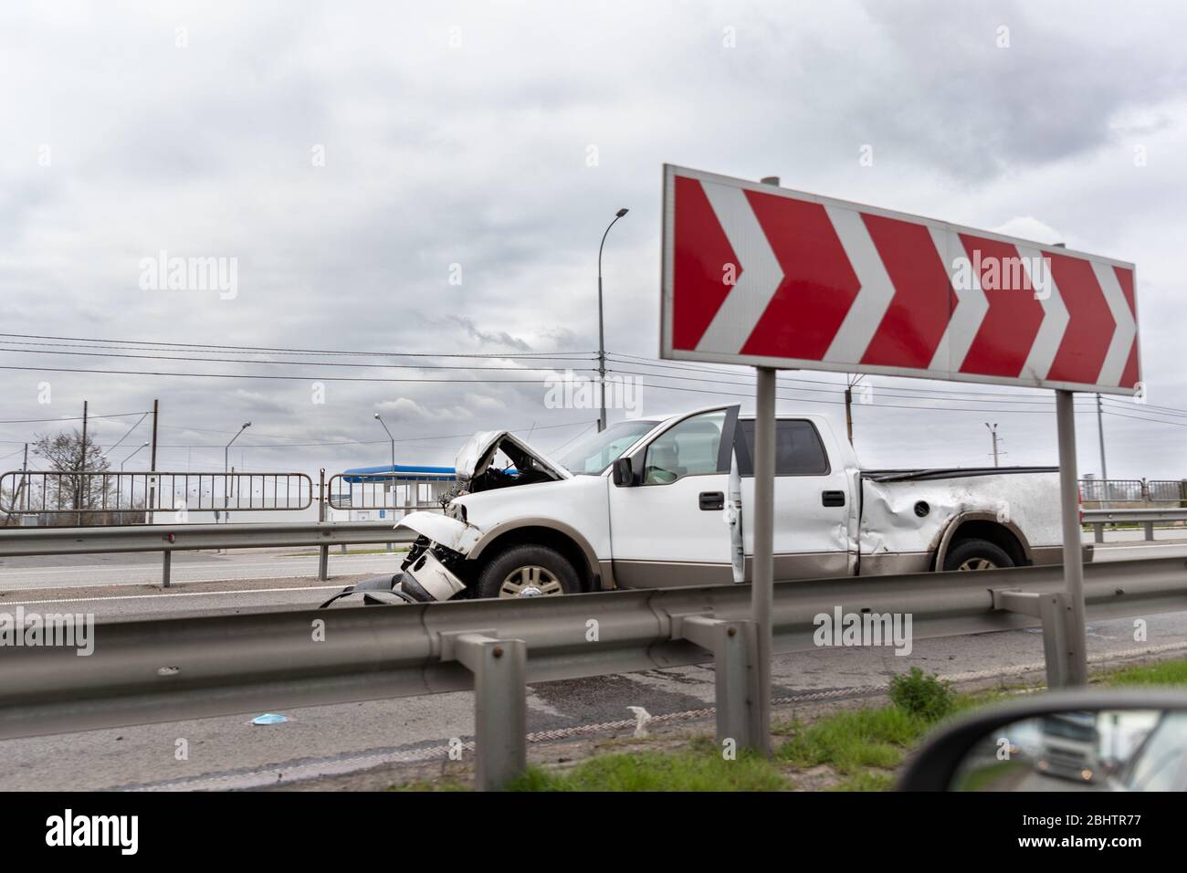 Wrecked pickup truck hi-res stock photography and images - Alamy