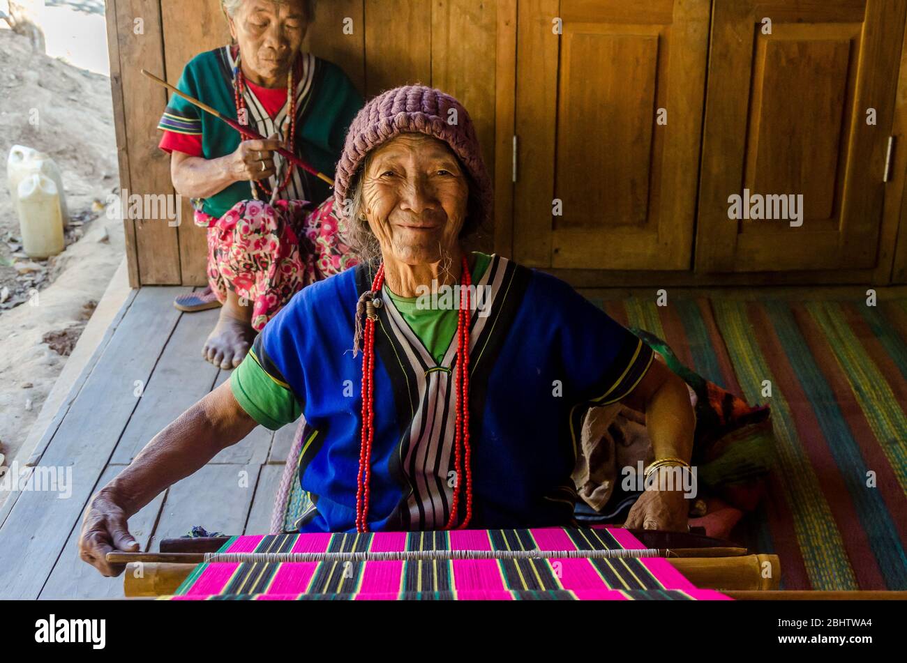 A chin woman weaving, Mindat, Myanmar Stock Photo - Alamy