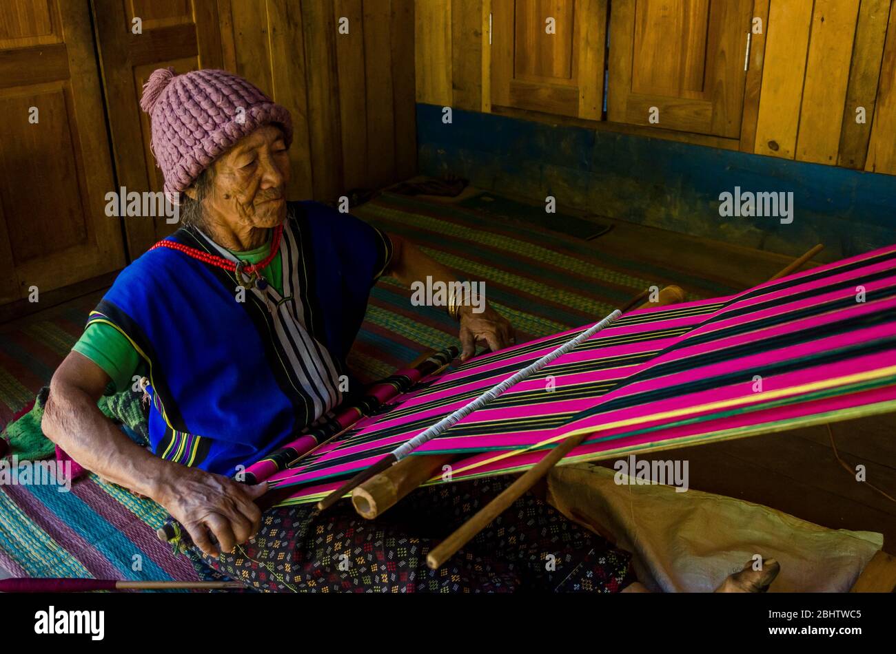 A chin woman weaving, Mindat, Myanmar Stock Photo - Alamy