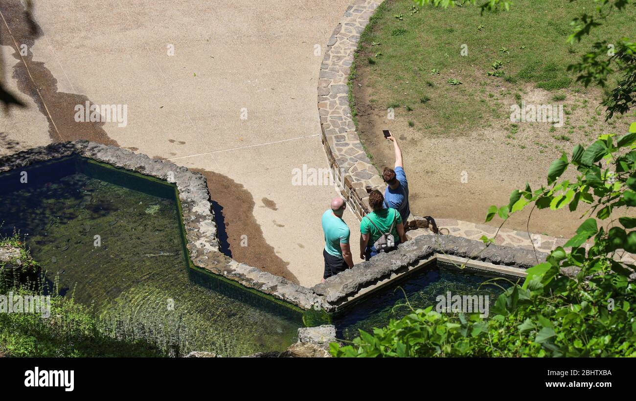 View of hot spring pool from The Grand Promenade behind Bathhouse Row ...