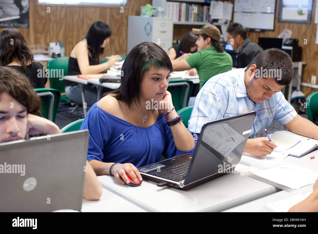 Early computers in school classroom hi-res stock photography and images ...