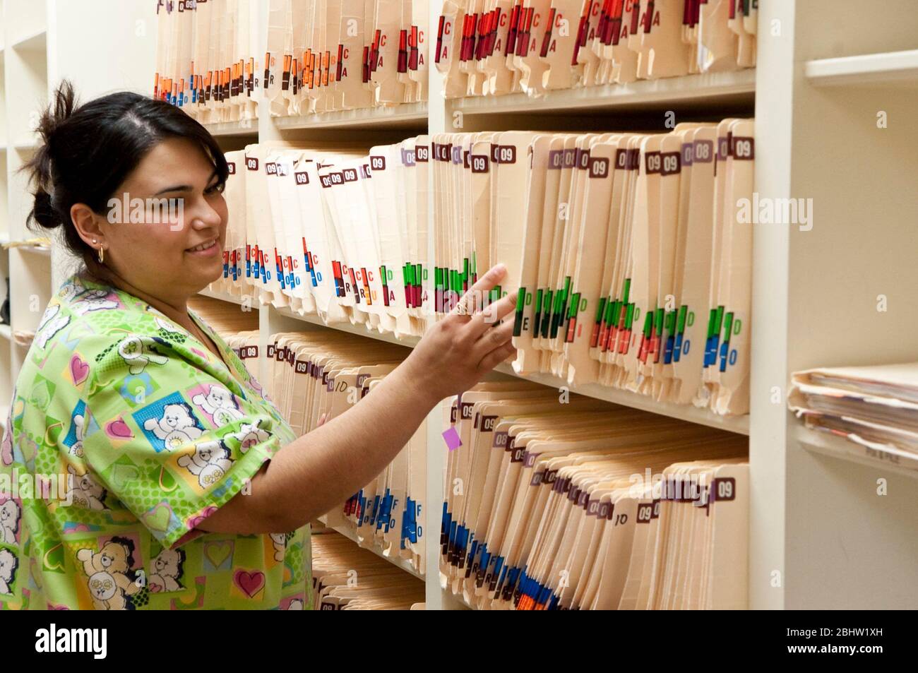 Filing system hi-res stock photography and images - Alamy