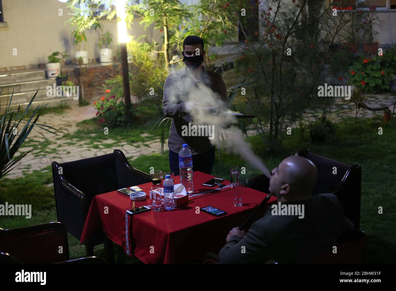 Gaza City, The Gaza Strip, Palestine. 27th Apr, 2020. A Palestinian ...