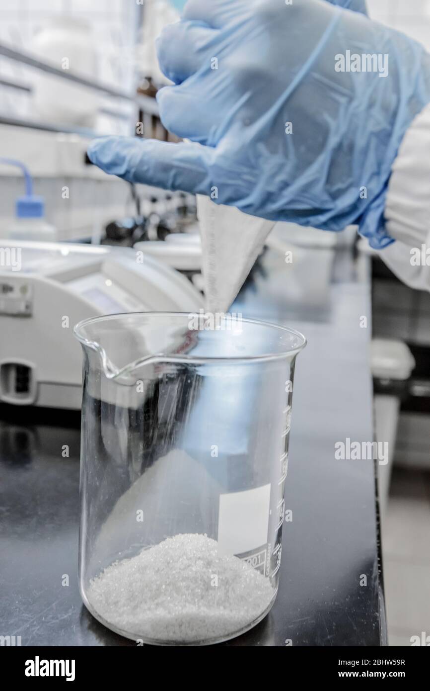 Bioscience research in a laboratory Stock Photo - Alamy